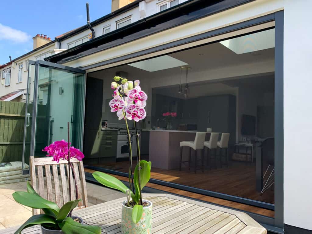 Home - Phantom Fly Screens